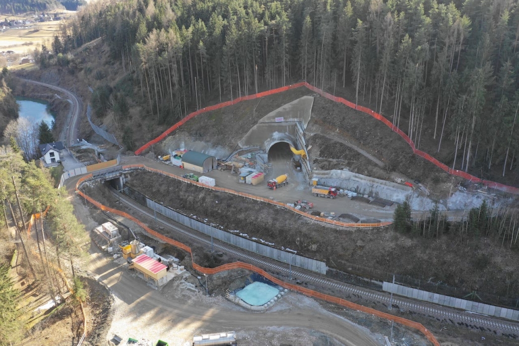 Neue Einfahrt ins Gadertal – Alpenbau GmbH – Baufirma, Tiefbau, Hochbau ...